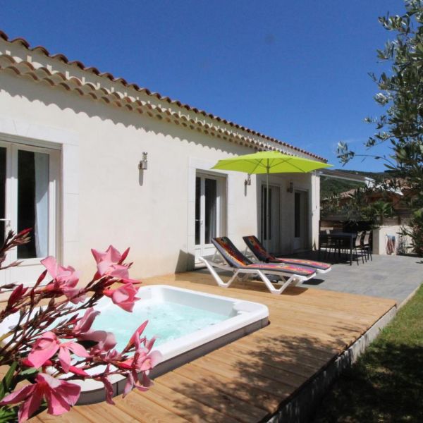 Gites Ardèche location de vacances et location de gite en ardeche